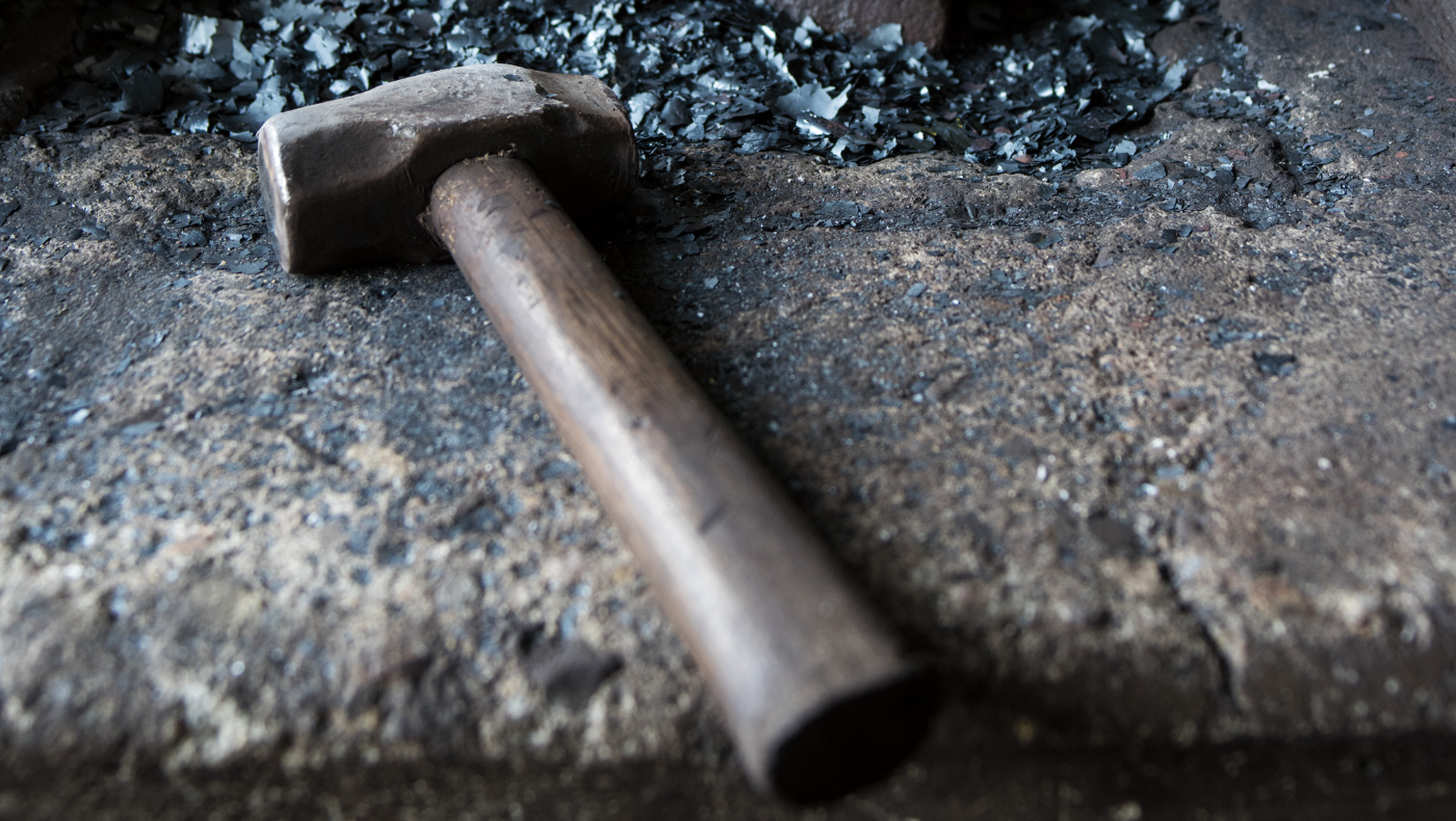 8 Retired Japanese blacksmiths that you should know - Knifewear ...